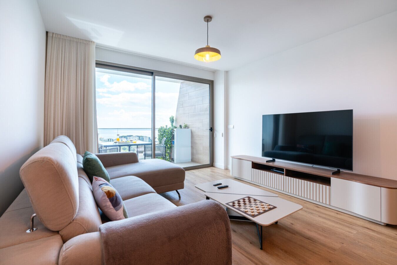 Tropical Gardens  Pools  Sea View Apartment - Funchal