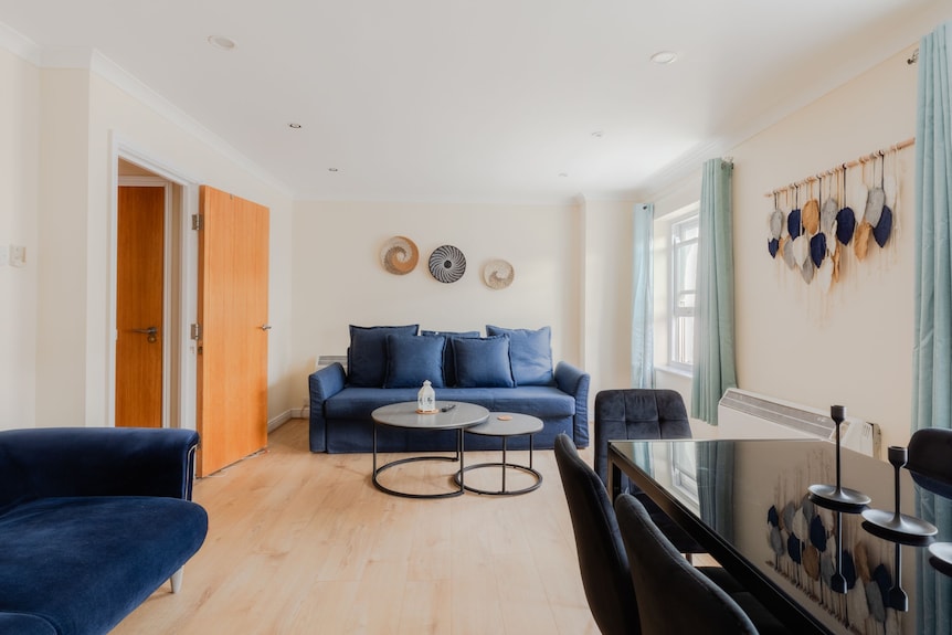 Comfy Three Bedroom Apartment In Queensway - Chelsea - London