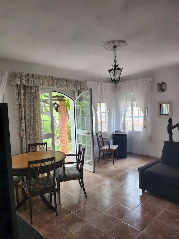 Apartamento 'Forestal Dúplex' Con Vistas A La Montaña, Wi-fi Y Aire Acondicionado - Coín