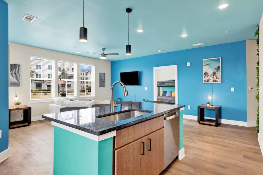 Upscale 2br Getaway | Minutes To Savannah - Pooler, GA