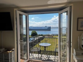 Quarto Duplo Deluxe, varanda, vista para o oceano | Quartos insonorizados, ferro/tábua de engomar, Wi-fi grátis 