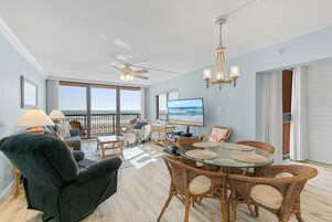 Apartamento em Condomínio Fechado, várias camas (Sunrise 206) | Interior