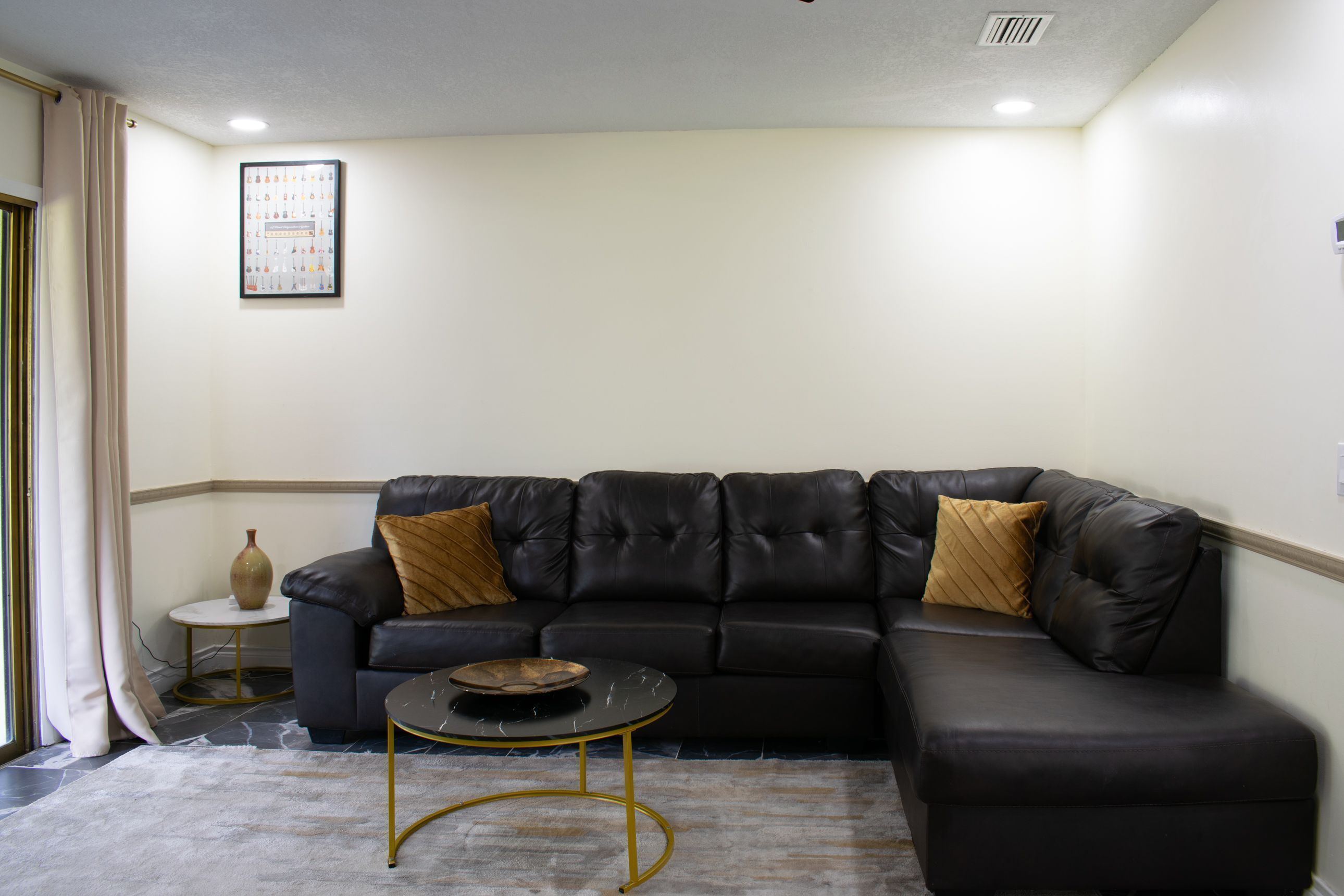 2 Units Boasting 5 Bedrooms Close To Beaches - Atlantic Beach, FL