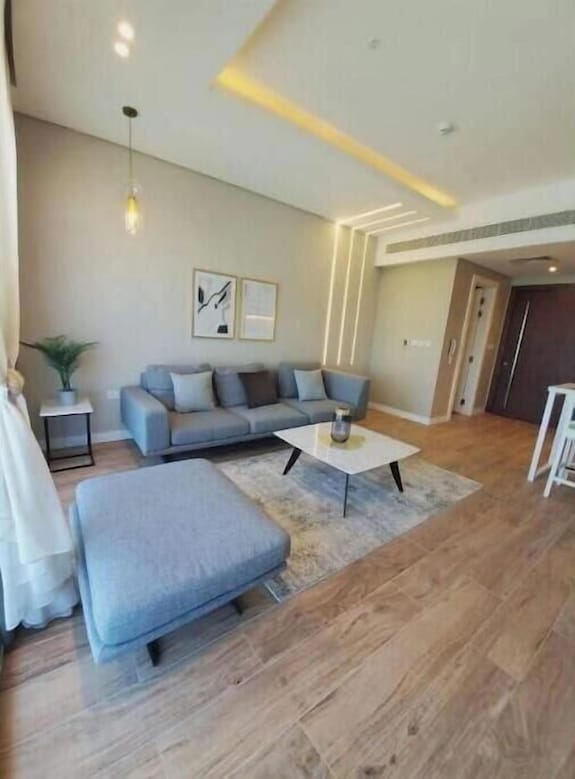 A Luxurious Sea View 1 Bedroom Apartment Unit 3 - Bahrain