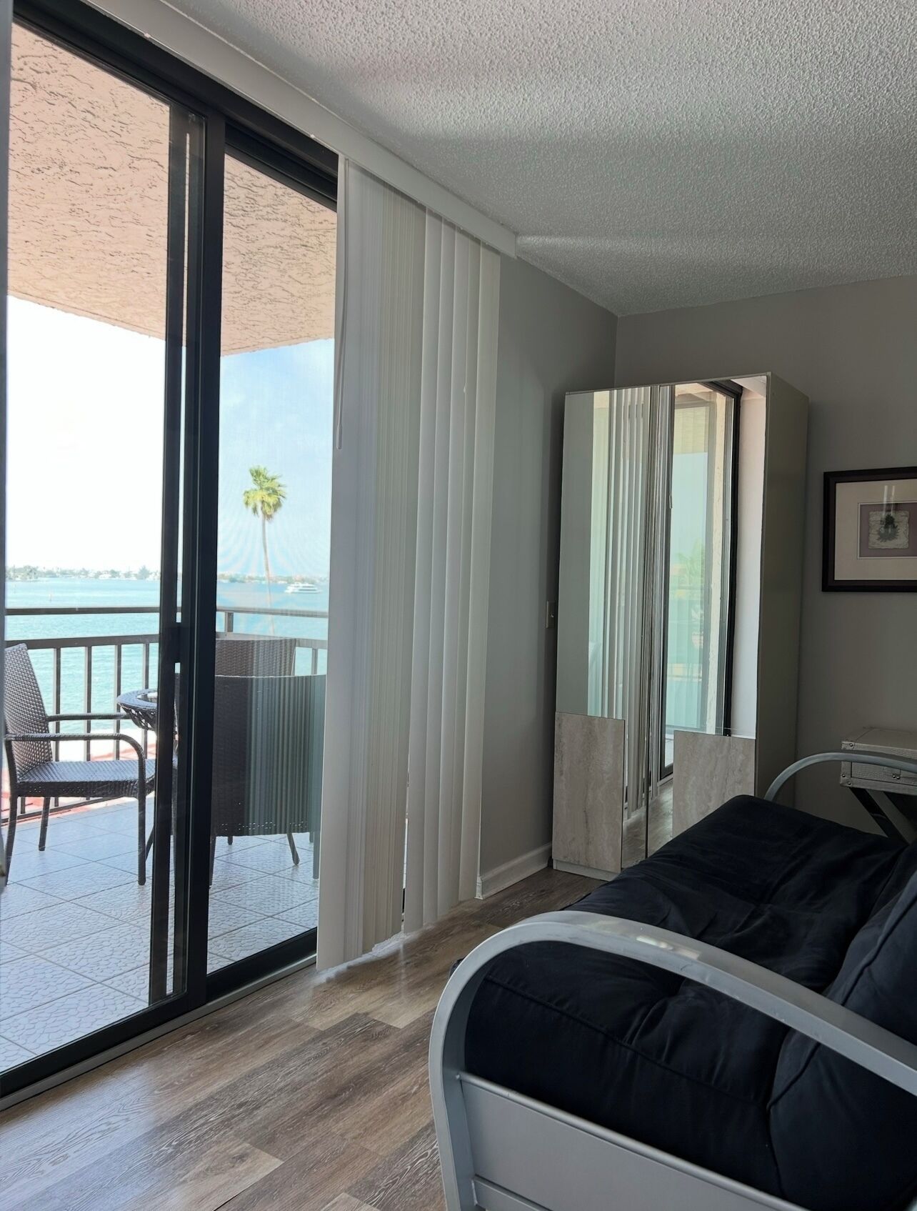 Charming Condo In Fantastic St. Petersburg Beach, With Waterfront, Sunset Views - South Pasadena, FL