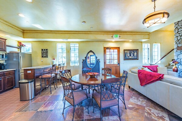 Santellan Inn - San Miguel, CA