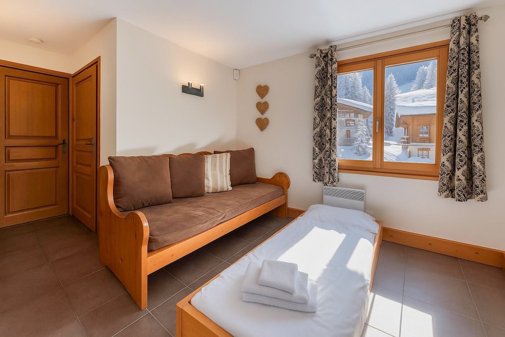 Vallorcine Balme 06 Ski In / Ski Out, Vallorcine (Argentiere), France ...