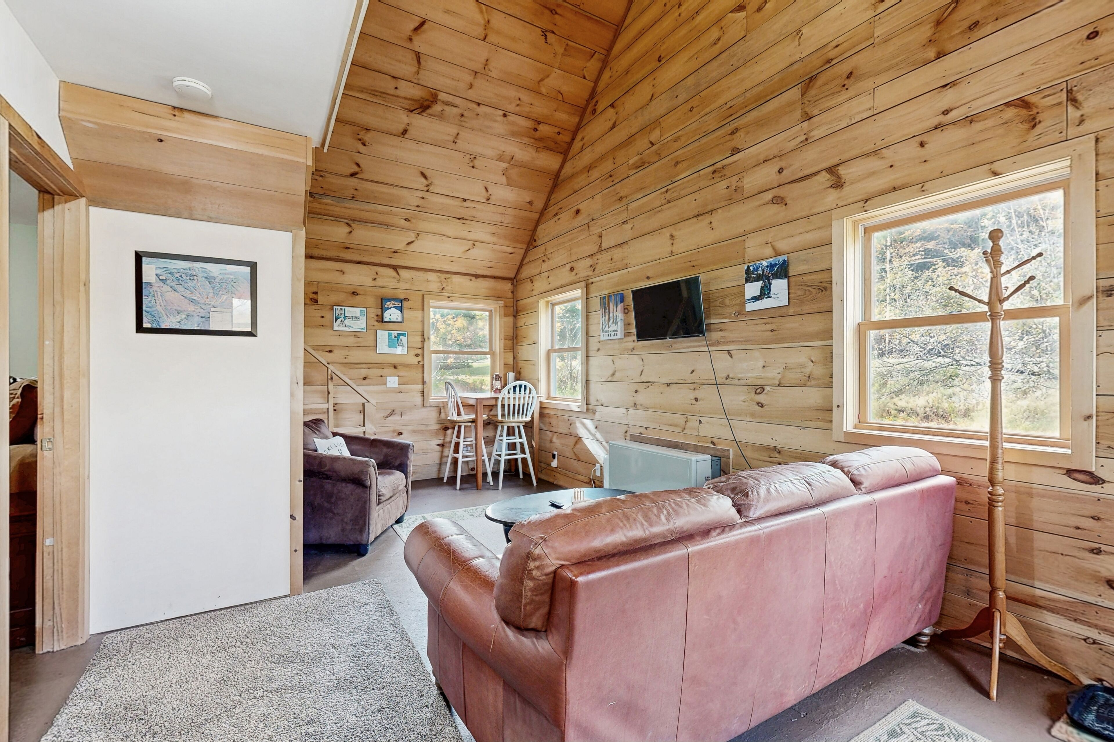 Cozy Cabin Close To Smuggler's Notch W/ Firepit, Gas Grill, Trail To River, Wifi - Stowe, VT