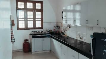 Apartamento, 2 quartos, fumadores, varanda | Interior