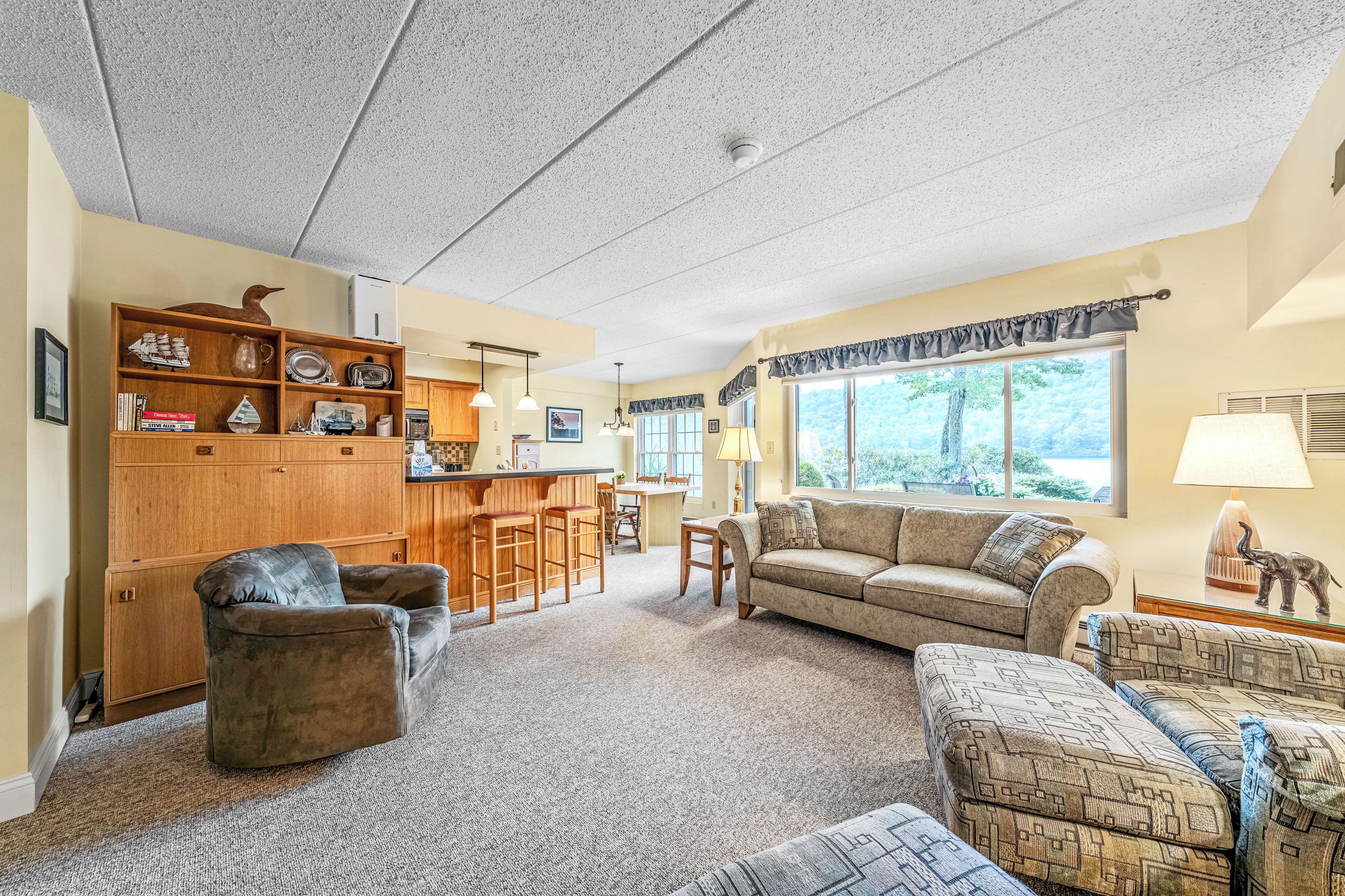 Epic Views & Pool Access! Gem On Big Boulder Lake - Pocono Mountains, PA