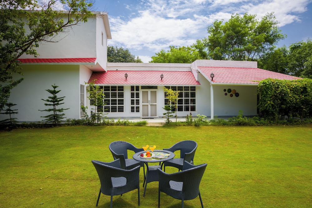 Raha Farms Pet Friendly Resort Elivaas - Delhi, India