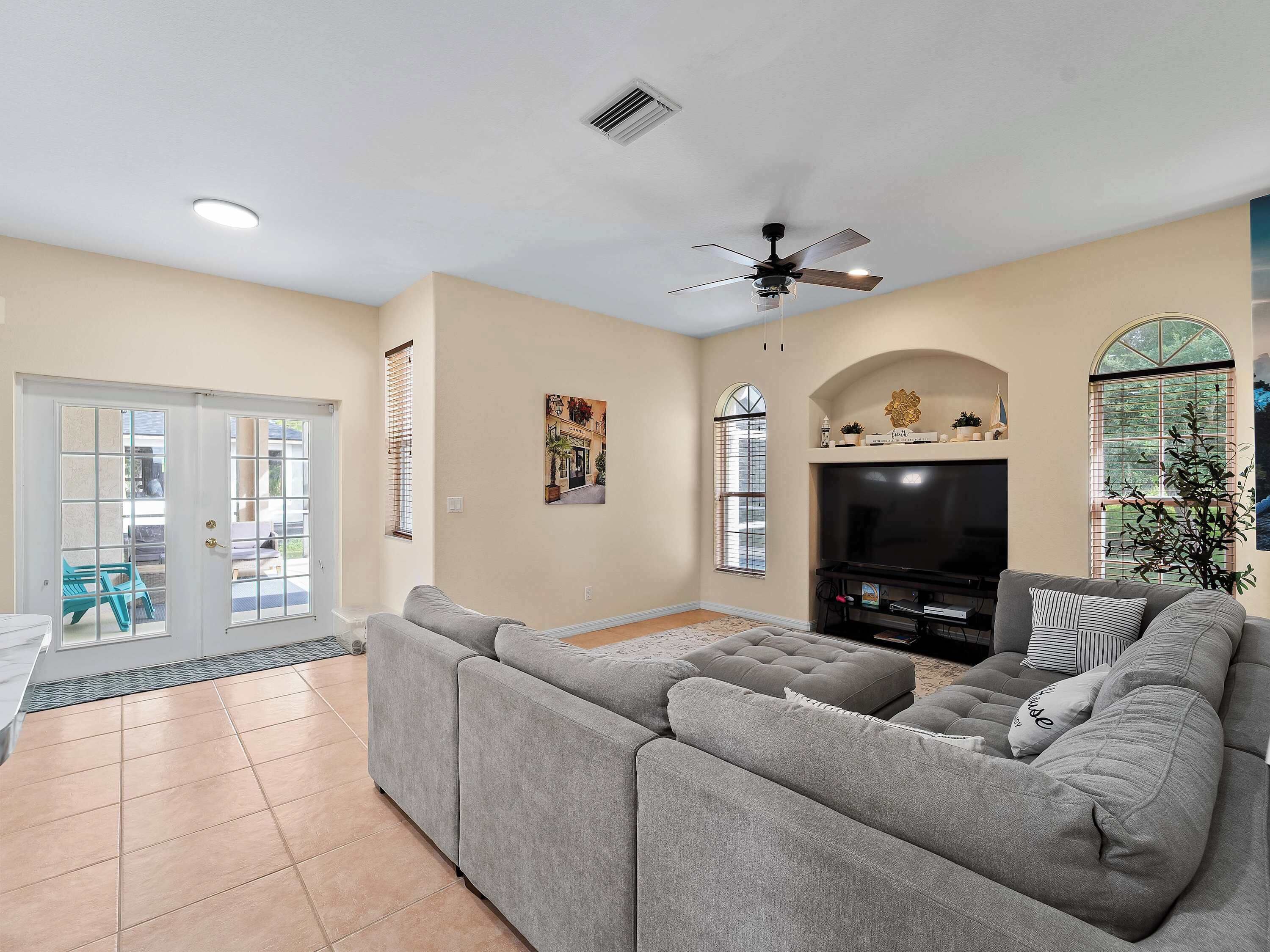 Tranquil & Spacious Family Retreat, Swimming Pool! - Myakka River State Park, Sarasota