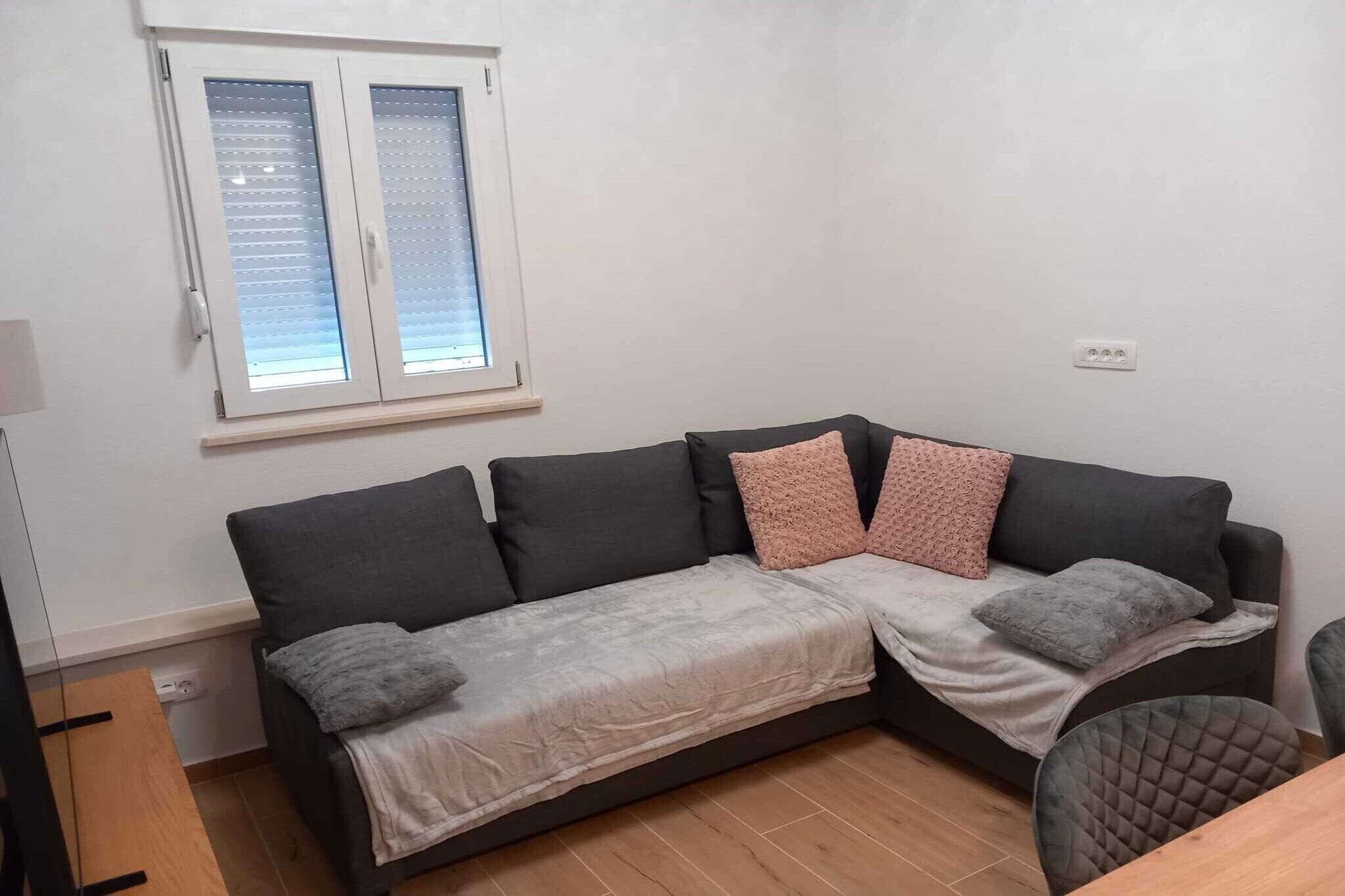 Two Bedroom Apartment With Terrace(a1) (St) - Mimice