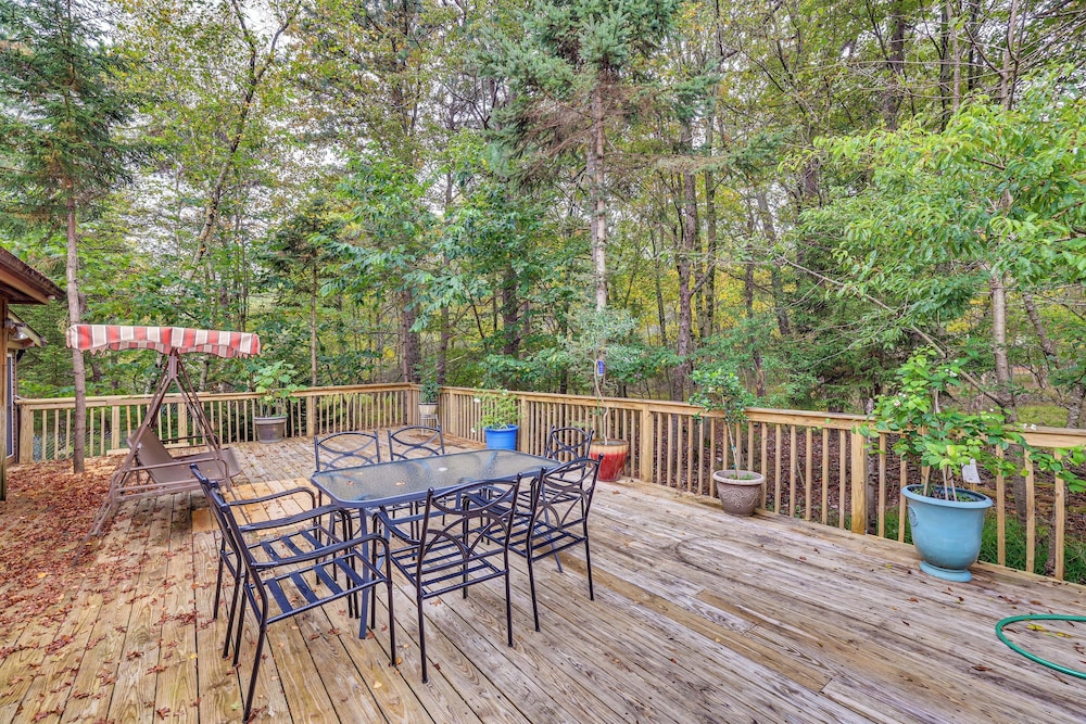 7 Mi To Big Boulder Mtn! Home W/ Pet-friendly Yard - Lehighton, PA