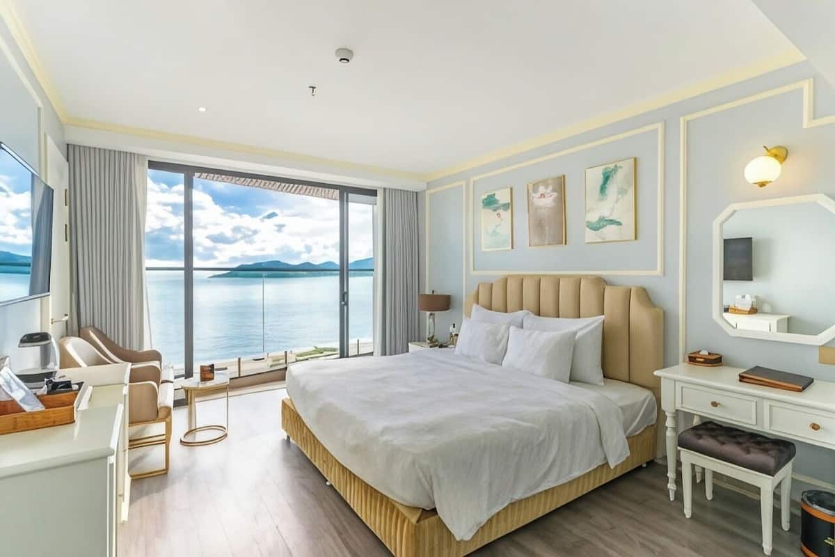 Quarto Premier, vista para o oceano | Ferro/tábua de engomar, Wi-fi grátis