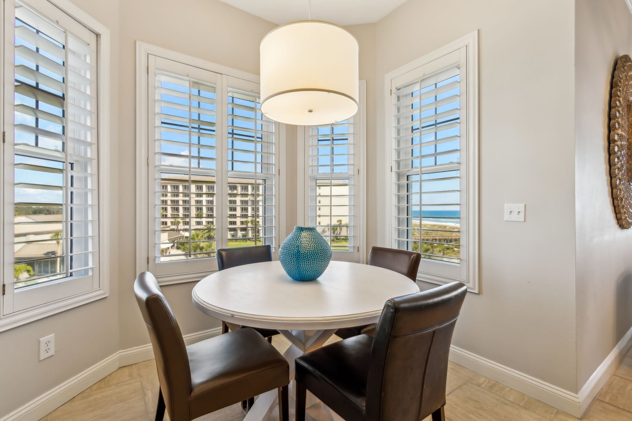 Apartamento em Condomínio Fechado, 3 quartos | Restaurantes