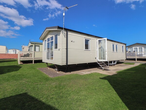 K2 Static Caravan - Towyn