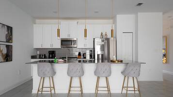 Uma cadeira de bebé