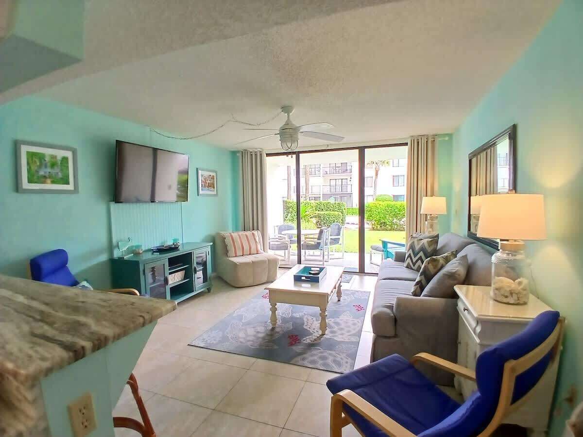 Coastal Hideaway: 1b/2b Ground Floor Condo - Cape Canaveral, FL