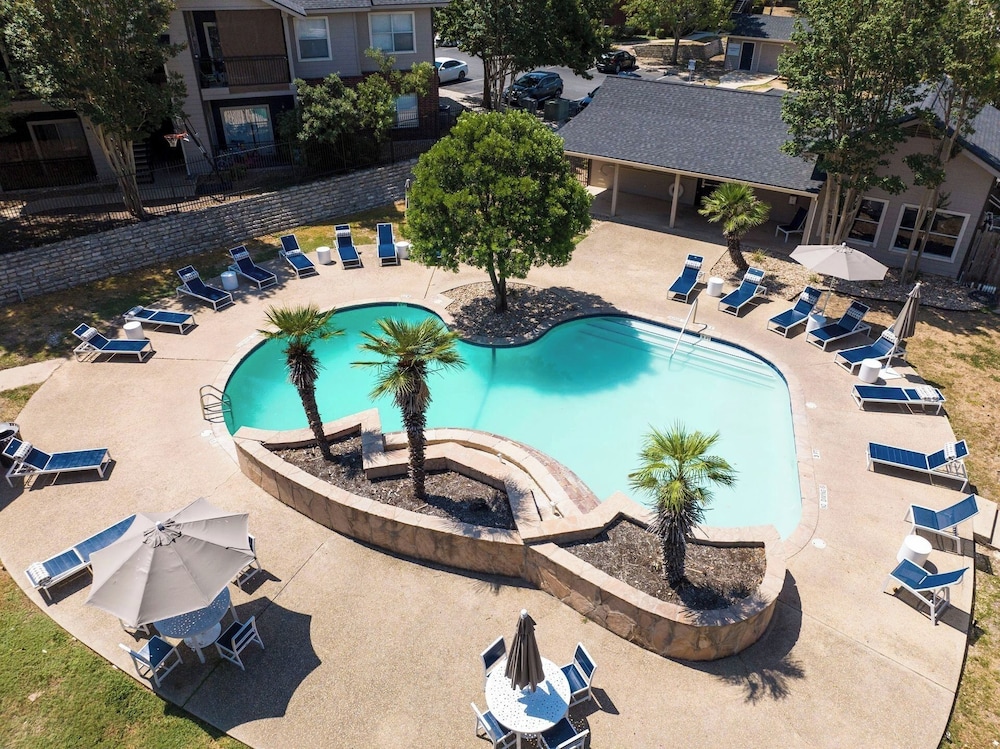 Landing Apartments San Antonio Northeast - Olmos Park, TX