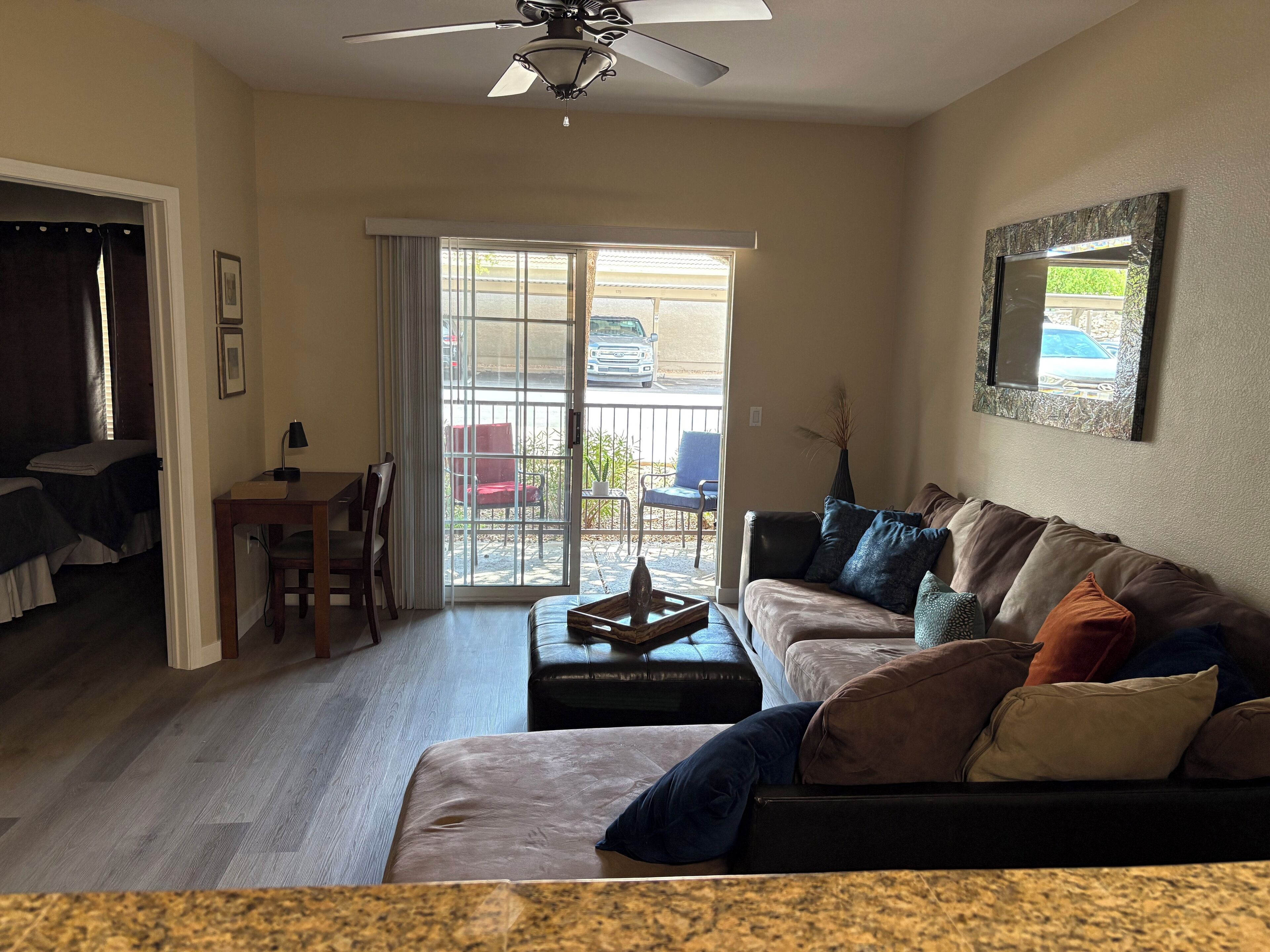 Charming 2-bedroom Resort Style Condo With Ac, Pool, Fitness Room In Oro Valley - Oro Valley, AZ