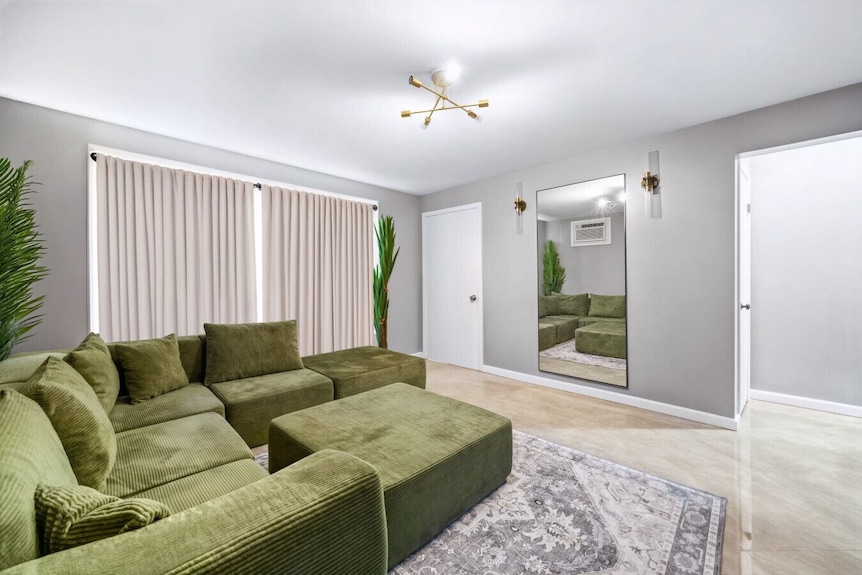 Steps From The Train, Minutes To Nyc, Sleeps 24 In Style - New Jersey