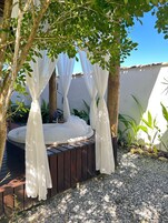 Frigobar, cortinas blackout, Wi-Fi de cortesia, roupa de cama