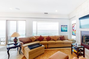 Luxury Oceanfront Condo - Lower: Sunset Views, Balcony & Fire pit ...