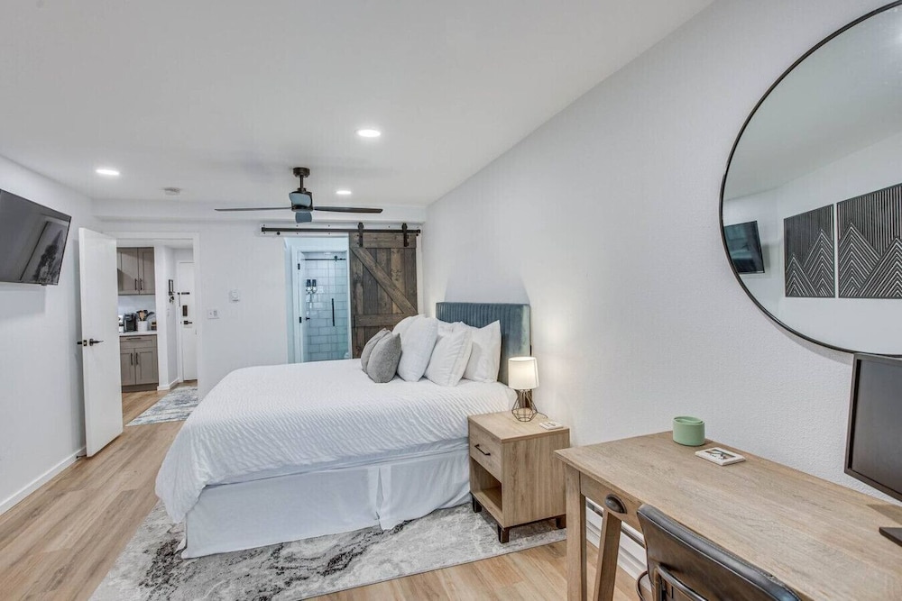 Fall Ridge Retreat | Hot Tub & Pool - Vail | Vrbo