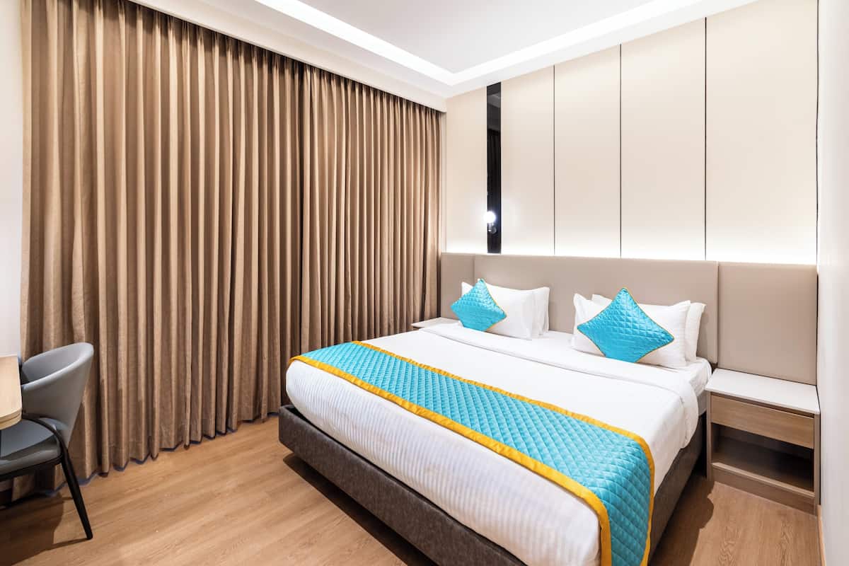 Escrivaninha, espaço de trabalho para notebook