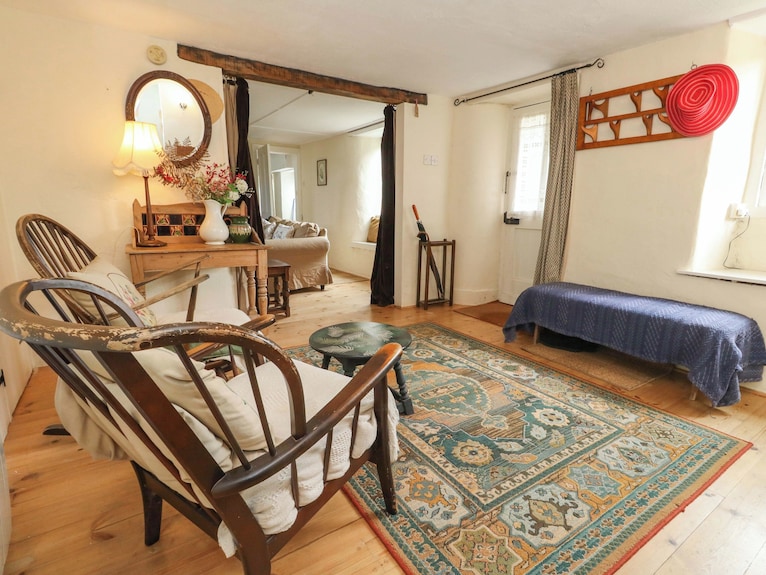 Little Orchard, Pet Friendly, Character Holiday Cottage In Chard - Dorset