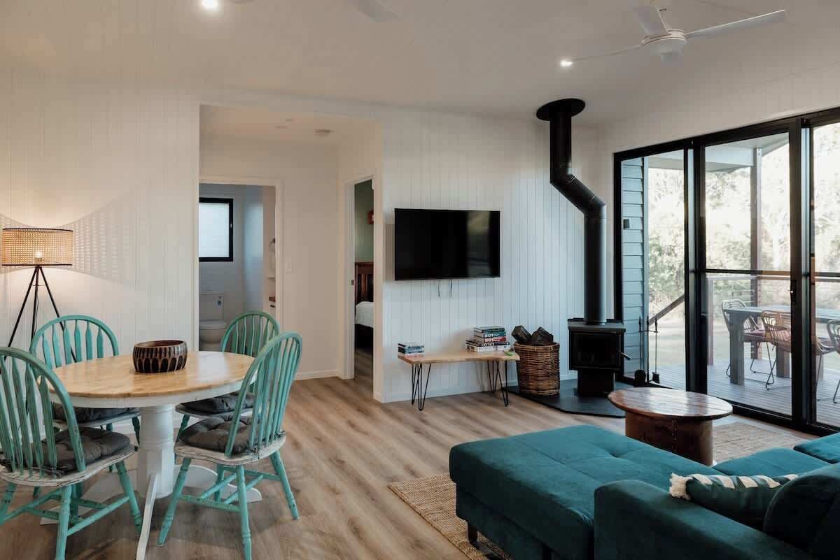 Tuckeroo Cottages - Cockatoo Cottage - Rathdowney