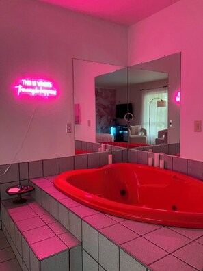 Quarto Lua de Mel, 1 cama king-size | Banheira de hidromassagem