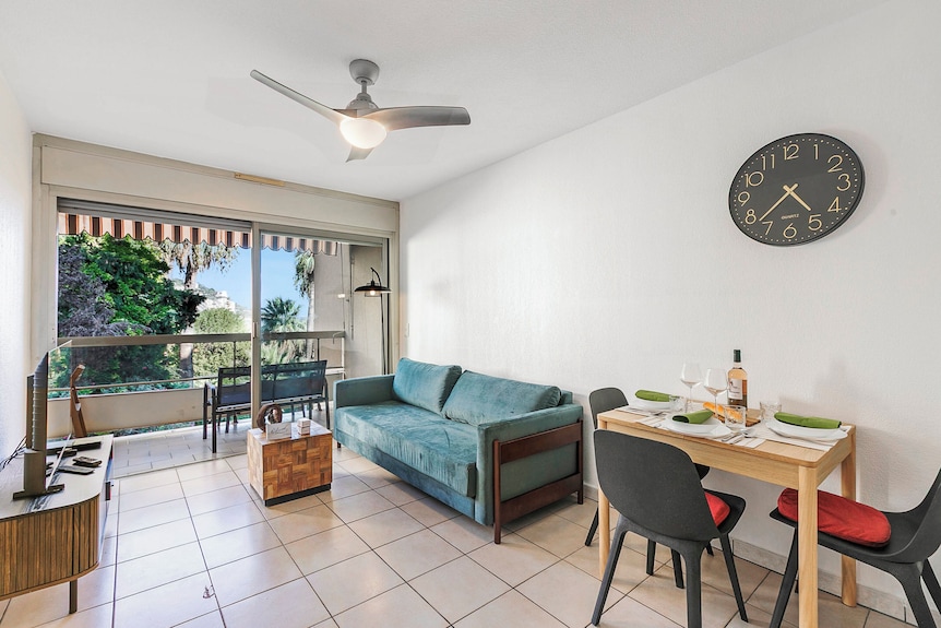 Porte De France, Menton, France - ibis budget Menton Bord de Mer