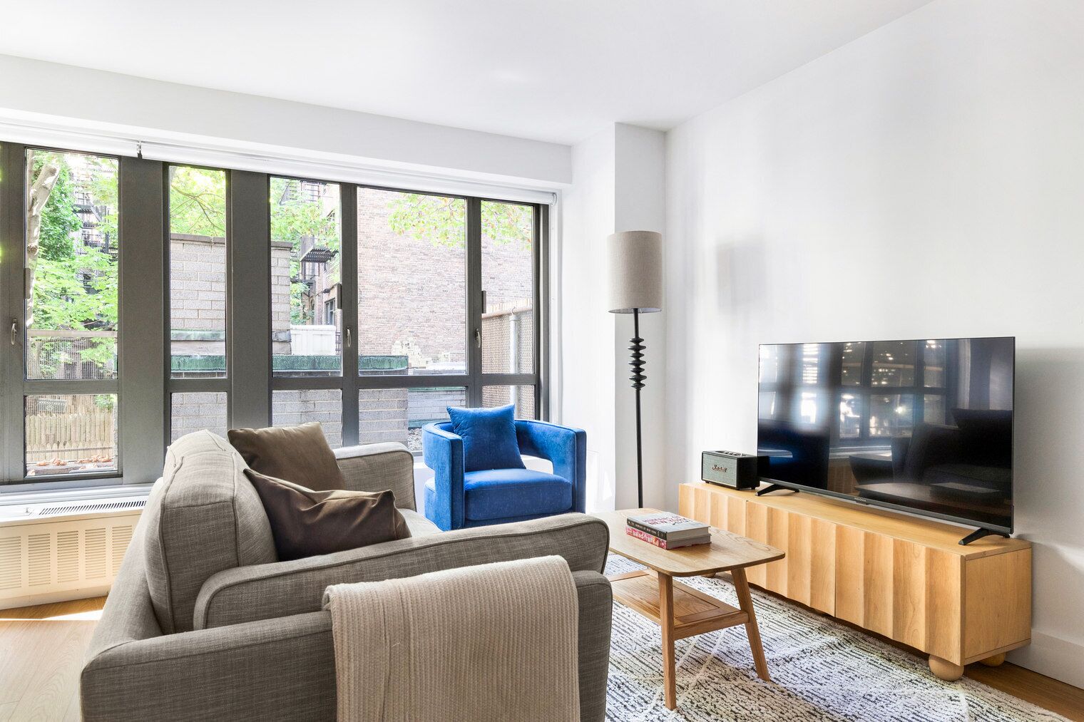 Blueground | Yorkville, Pool, Nr Carl Schurz Park - New York City