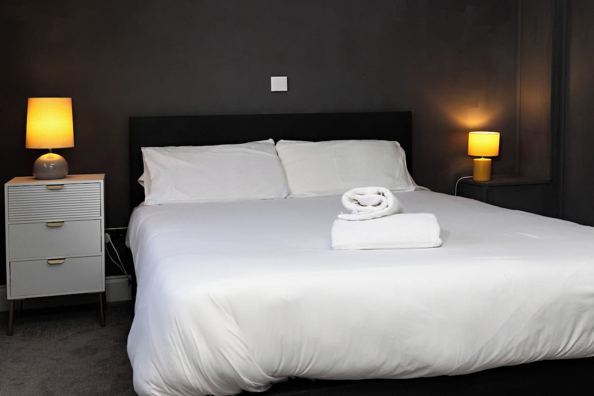 Quarto casal básico | Wi-Fi de cortesia