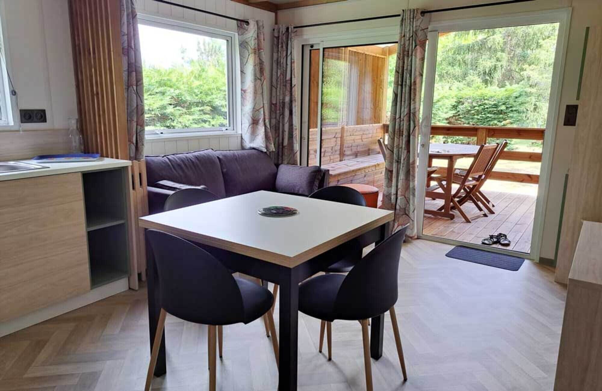 Chalet 'Camping Les Pialades - Mimosa' Avec Piscine Partagée, Terrasse Privée Et Jardin Privé - Dordogne