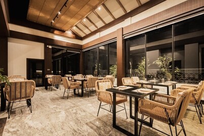 SUMMER88 Boutique Hotel Azara