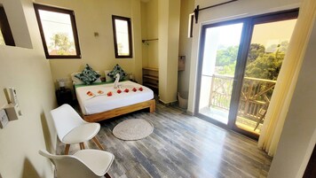 Cofre no quarto, secretária 