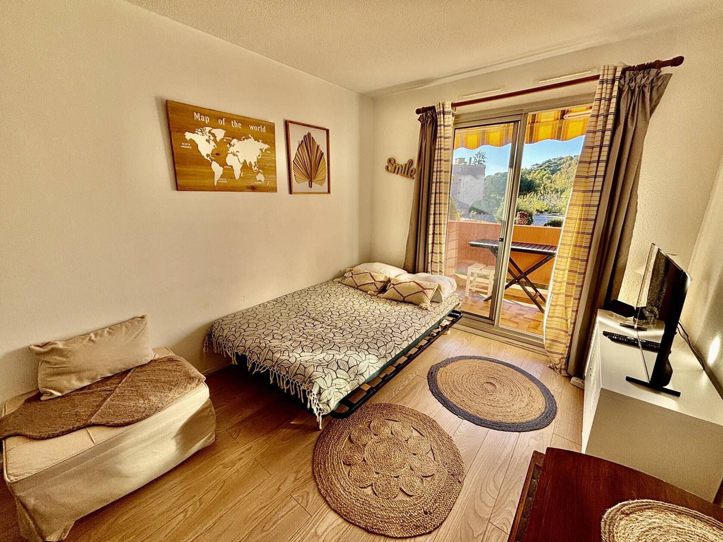 Studio Avec Terrasse - Accès Plage - Île du Levant