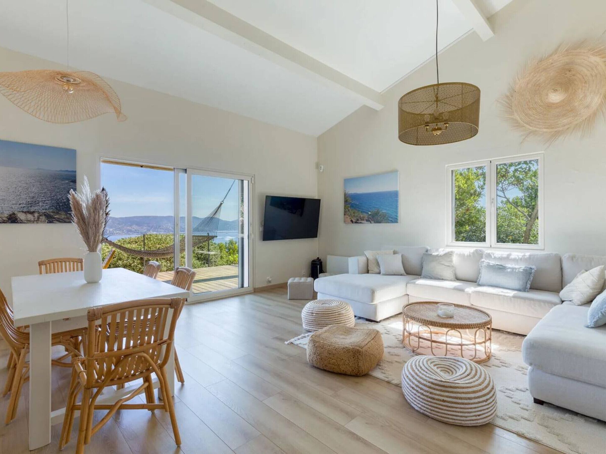 Villa Rénovée Cap Bénat - Piscine & Confort - Île du Levant