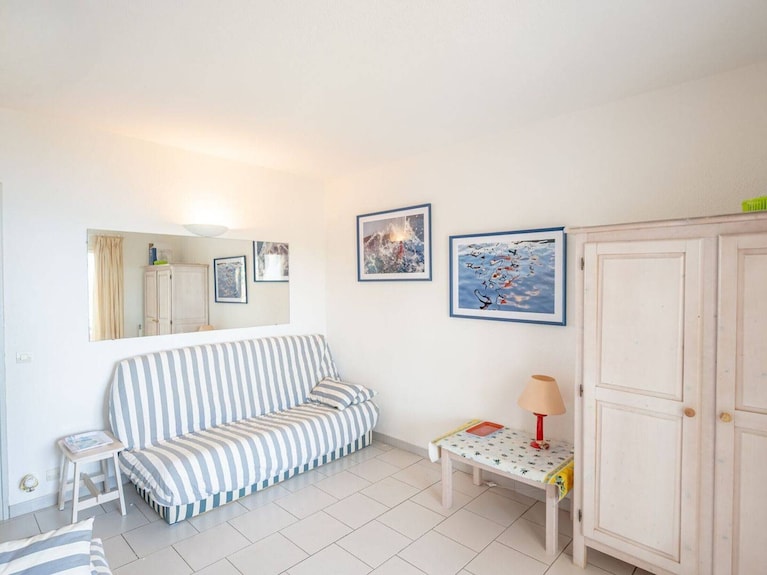 Appartement Chaleureux Avec Terrasse Et Parking Au Lavandou - Le Lavandou