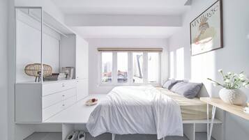 Quarto Superior | Cortinas/cortinados opacos, ferro/tábua de engomar, Wi-fi grátis