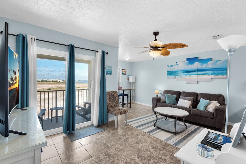 Gulf Island 232 - Sunset Suite: Cozy Condo With Water Views + Community Pool - Navarre Beach, FL