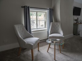 Quarto Exclusivo, vista para o jardim | Roupa de alta qualidade, cortinas/cortinados opacos 