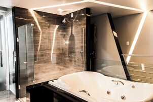 Quarto casal luxo | Banheiro