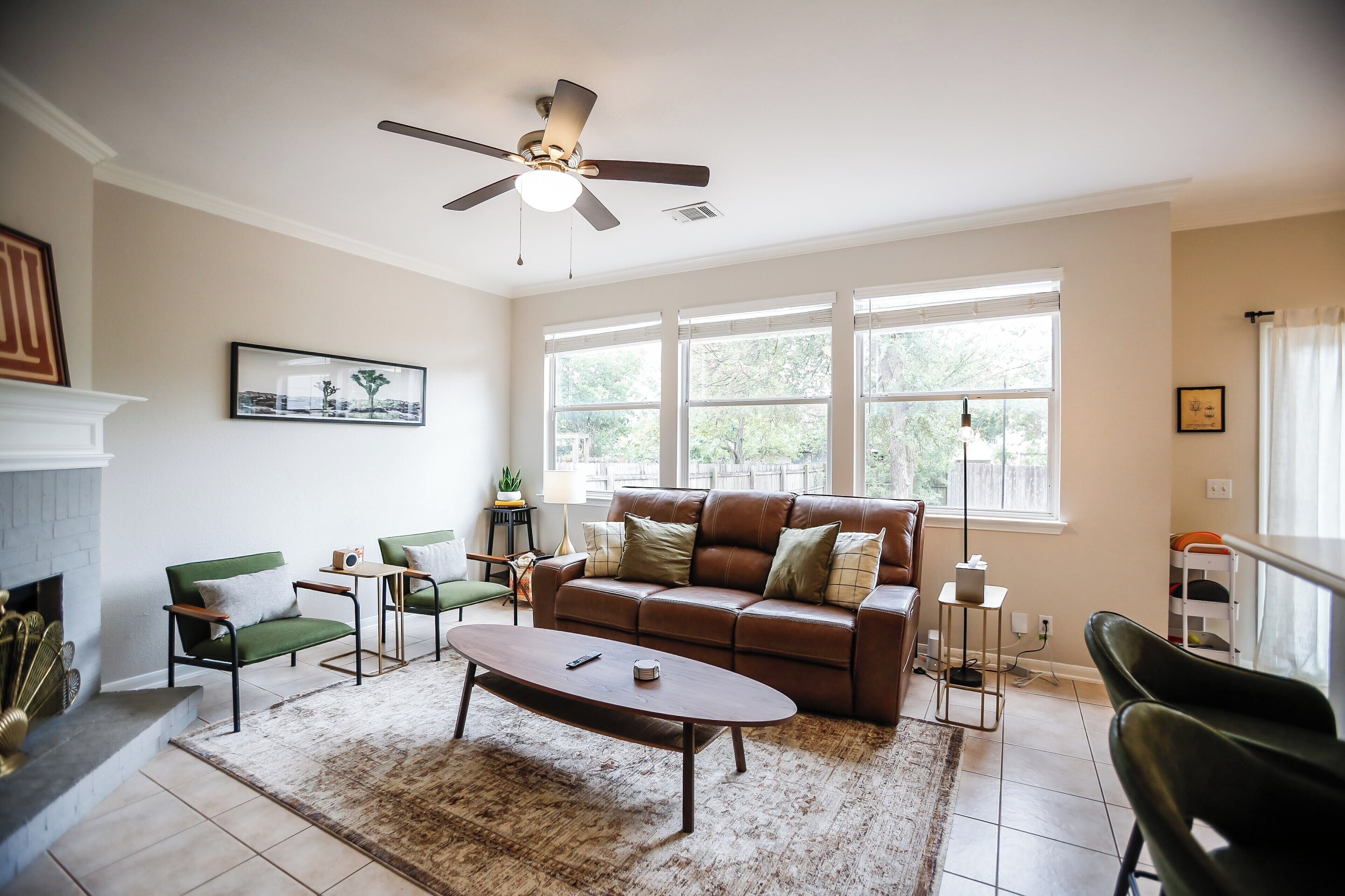 Comfortable, Convenient And Near The Action! - Pflugerville, TX