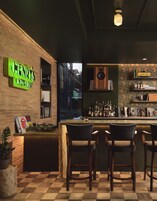 Café da manhã feito na hora todos os dias mediante uma taxa