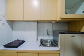Apartamento Standard | Cozinha privada | Utensílios de cozinha