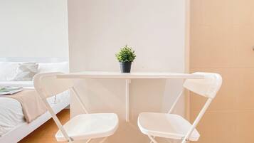 Apartamento Standard | Refeições no quarto